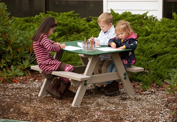 Friendship Table | UltraPlay